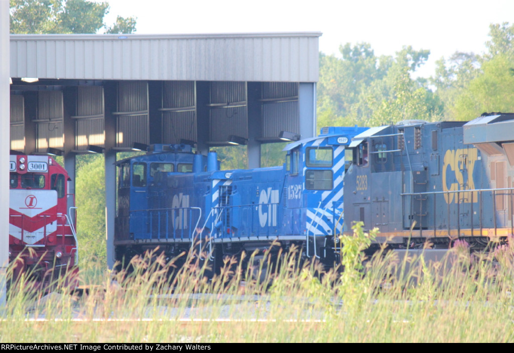 INRD 3001 CEFX 1527 1528 CSXT 5283